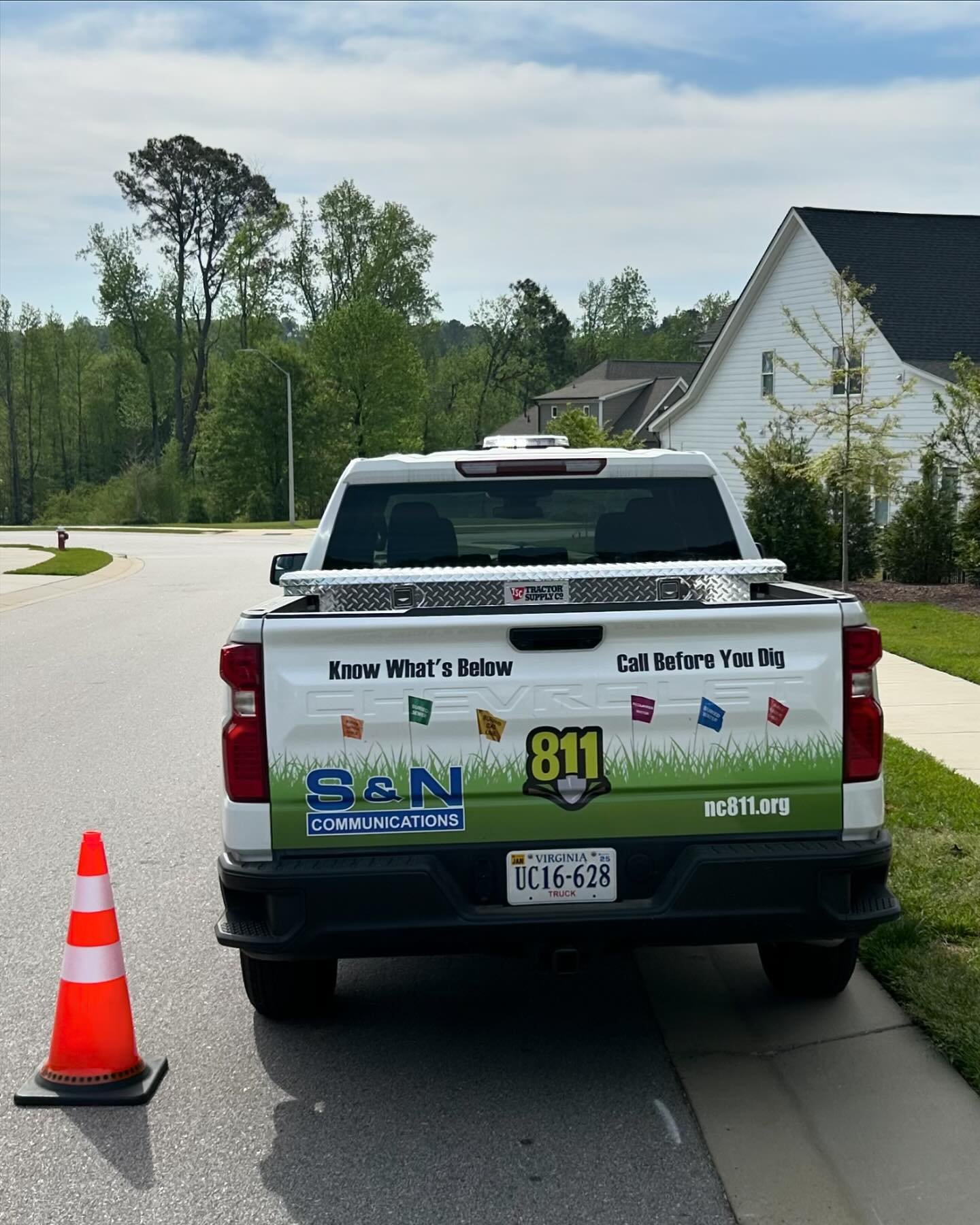 S&N and NC 811 Display a New Tailgate Wrap With a Friendly Reminder - S ...